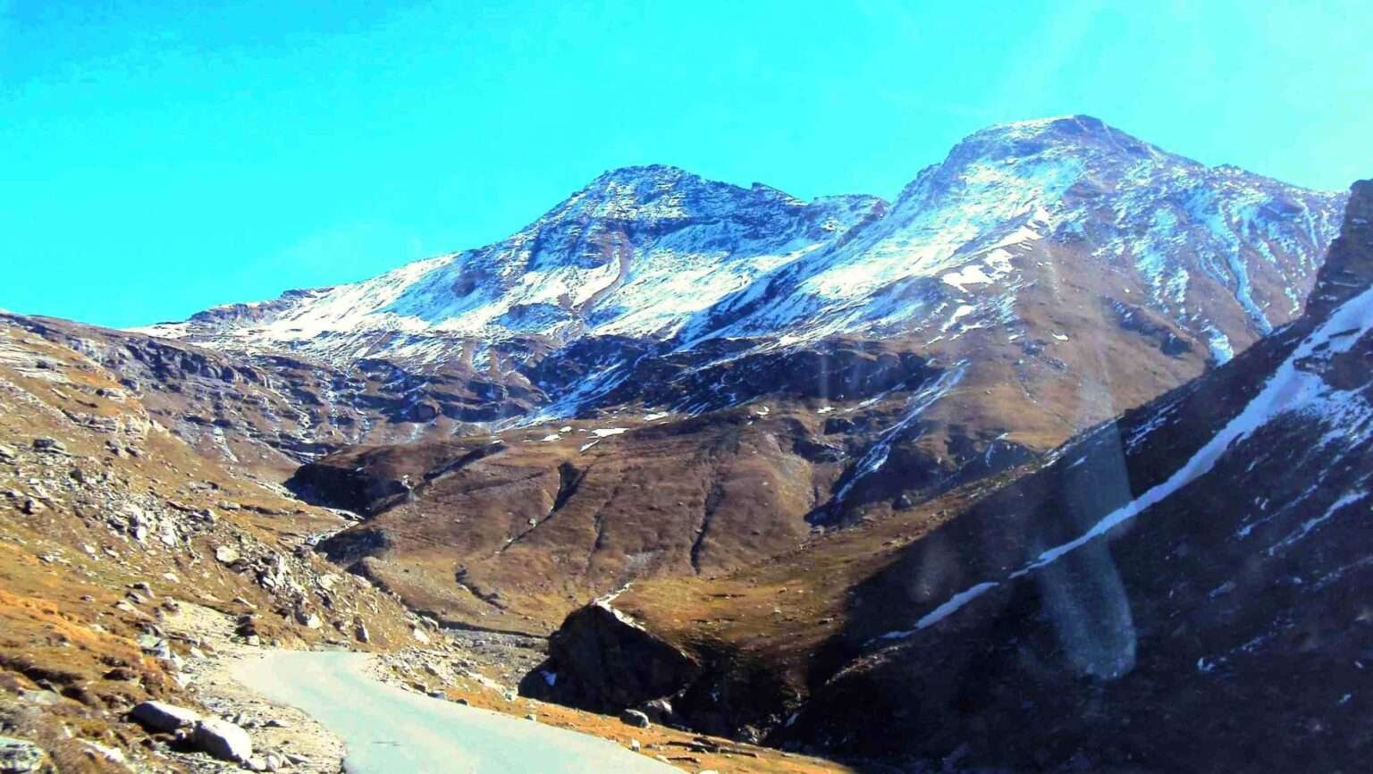 Rohtang Pass: The Gateway to Ladakh - Butterfly Travel & Leisure